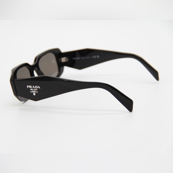 Prada | Accessories | New Prada Pr7ws 1ab2b Sunglasses Prada Spr 17w ...